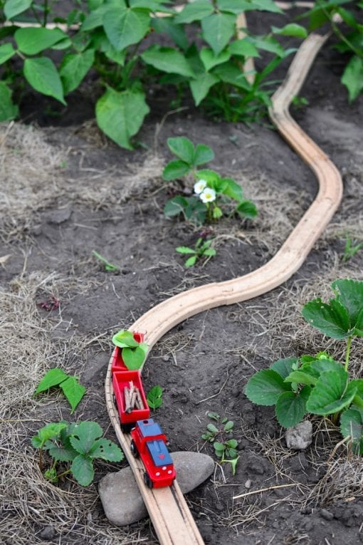 Backyard Railroad Engineering: Outdoor STEM Challenge for Kids
